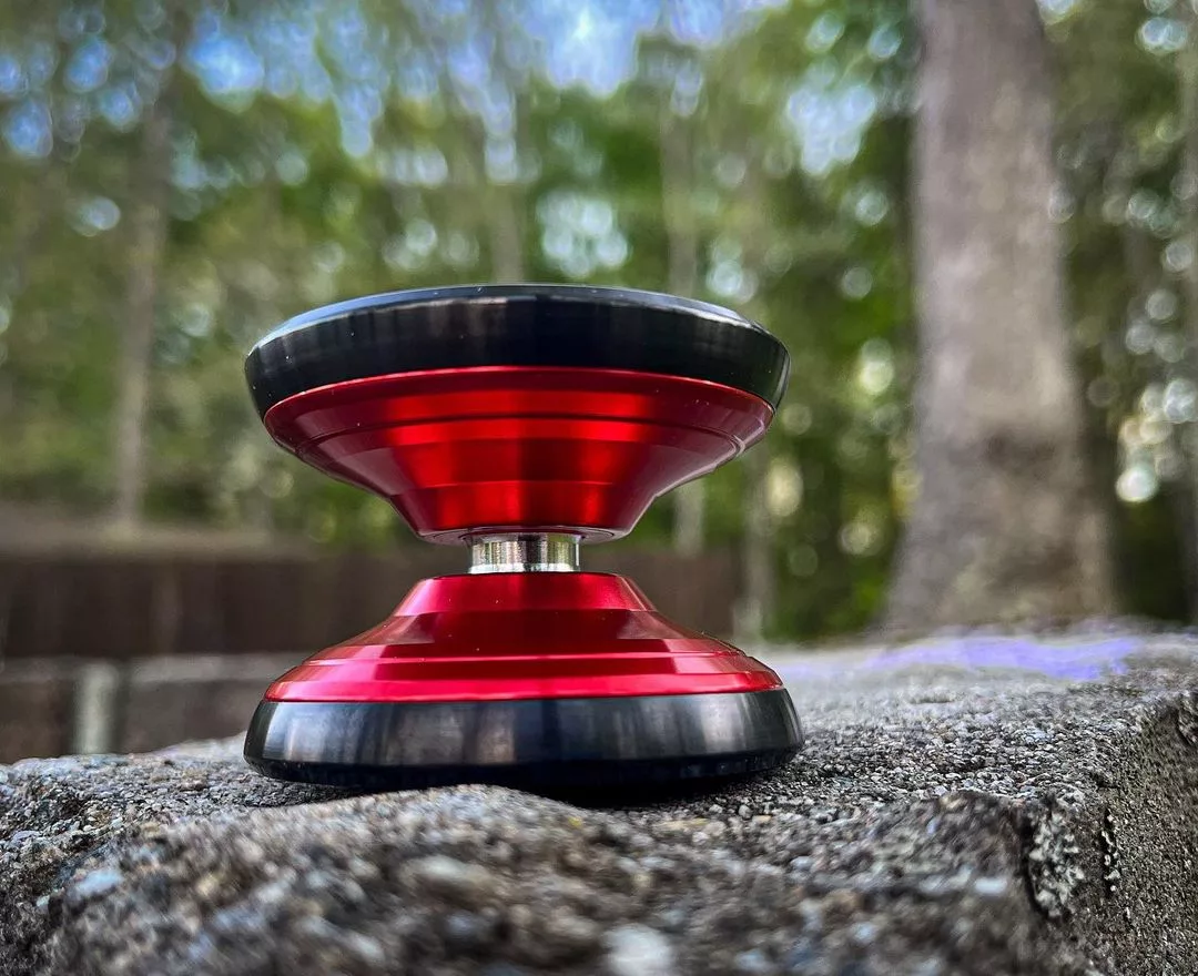 A Look at the Perpetual Motion - The Yoyo Archive